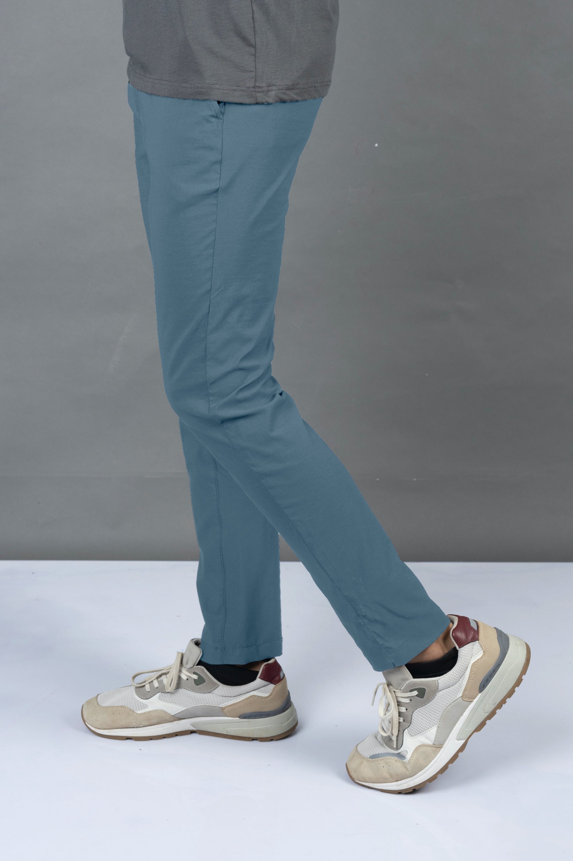 Utilitech Tec Chino-Blue China